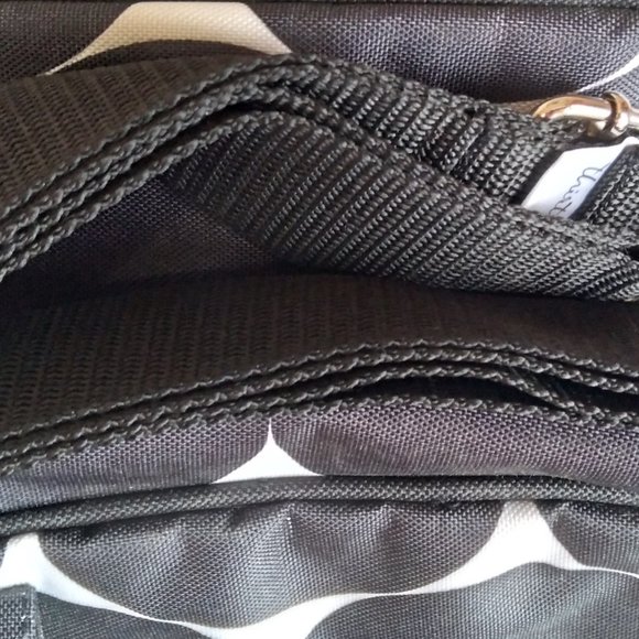 thirty-one | Bags | Weekend Duffel Bag With Shoulder Strap Like New ...